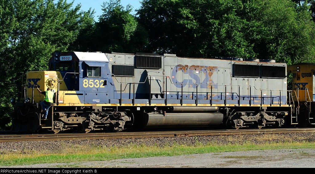 CSX 8532